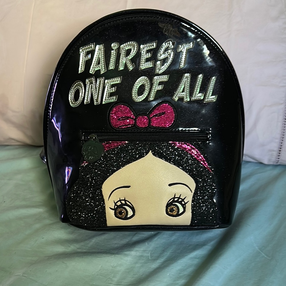 Danielle Nicole Snow White Backpack With Pink Bow And… - Gem